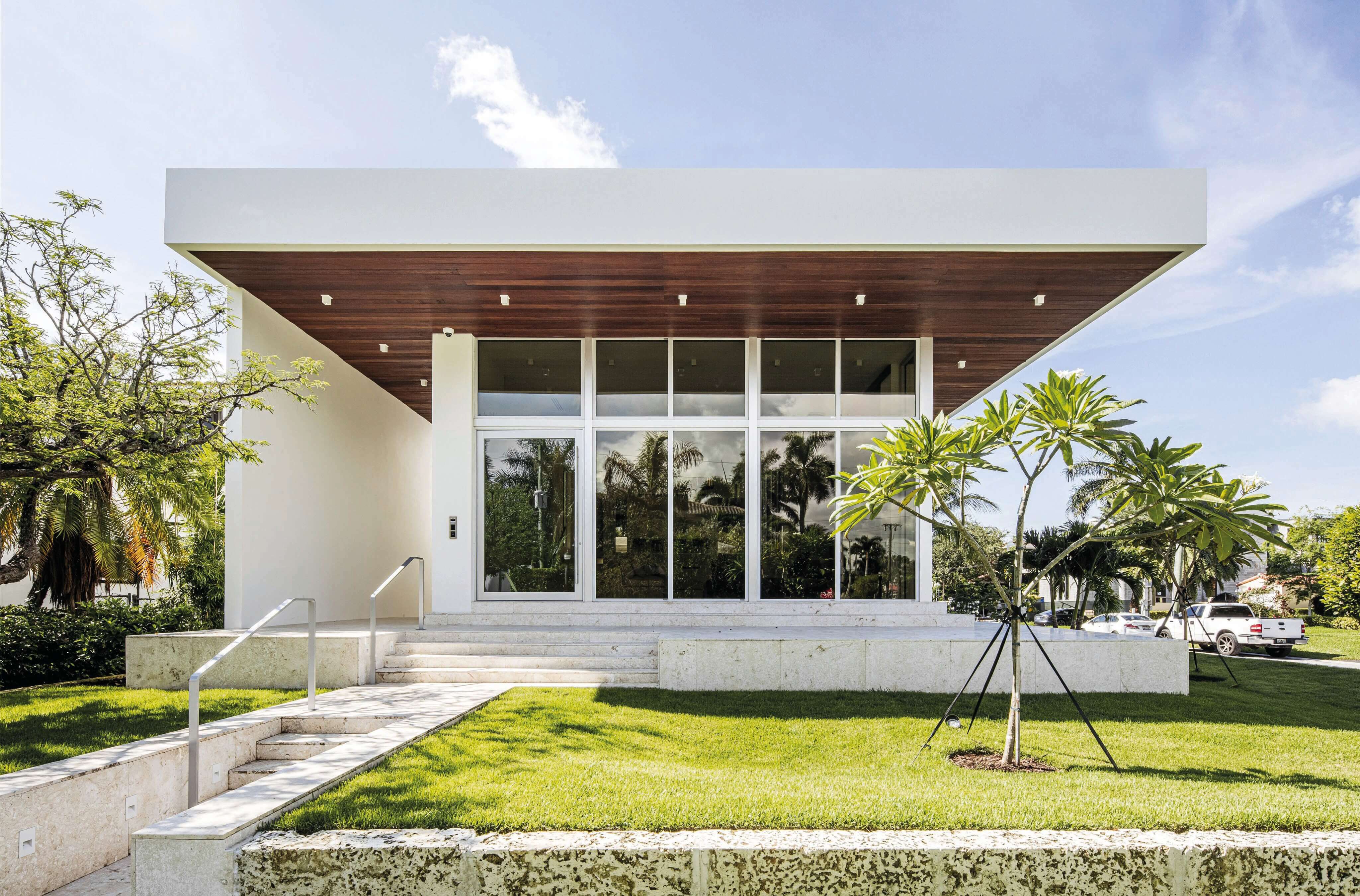 N 2 5 ° 7 9 ’ 0 9 . 6